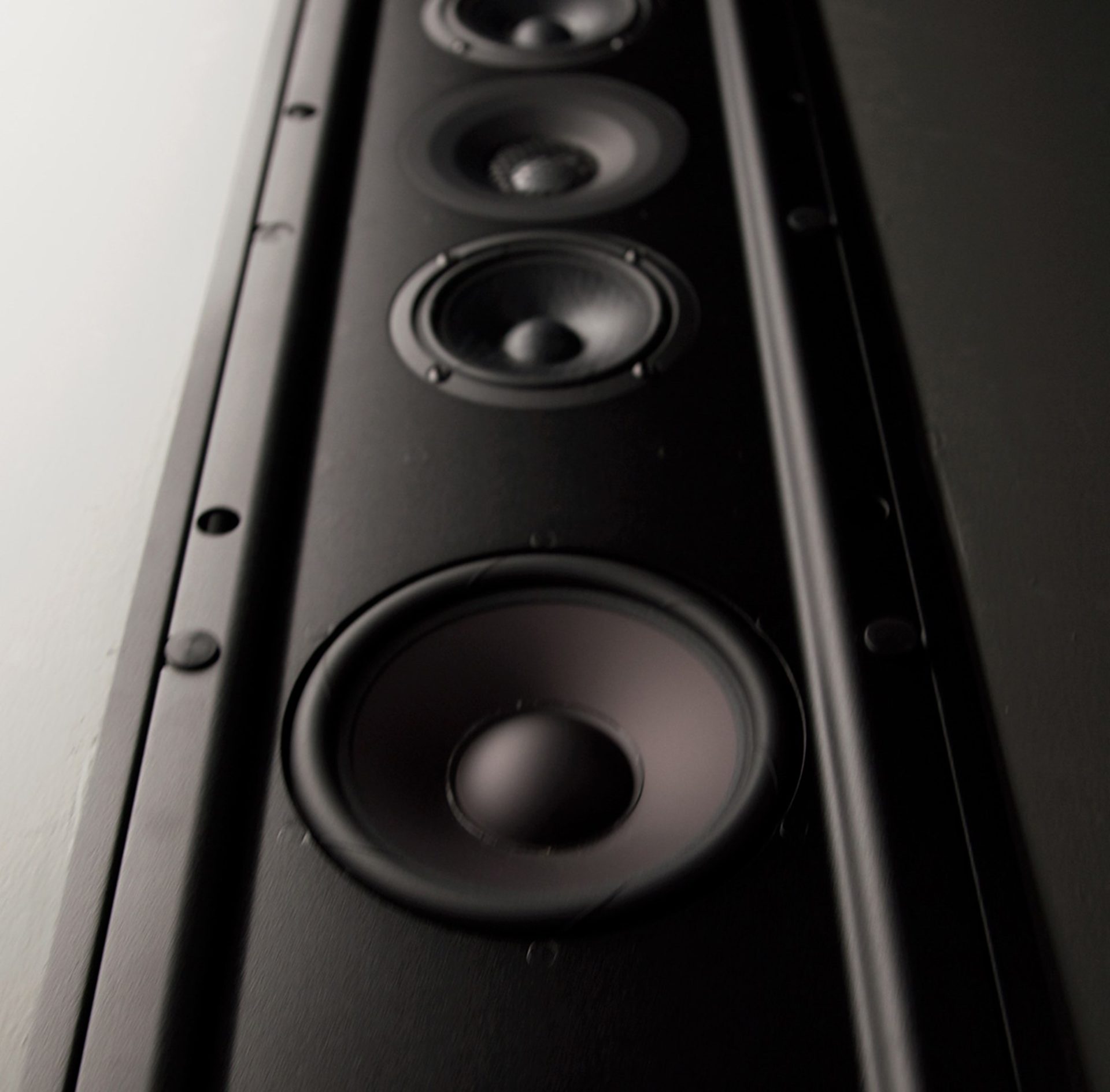Meridian Loudspeaker - In Wall - Cogworks Distribution